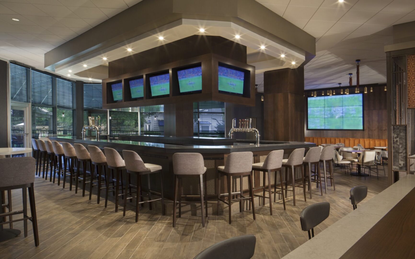 Bar Design - How to Plan a Commercial Bar